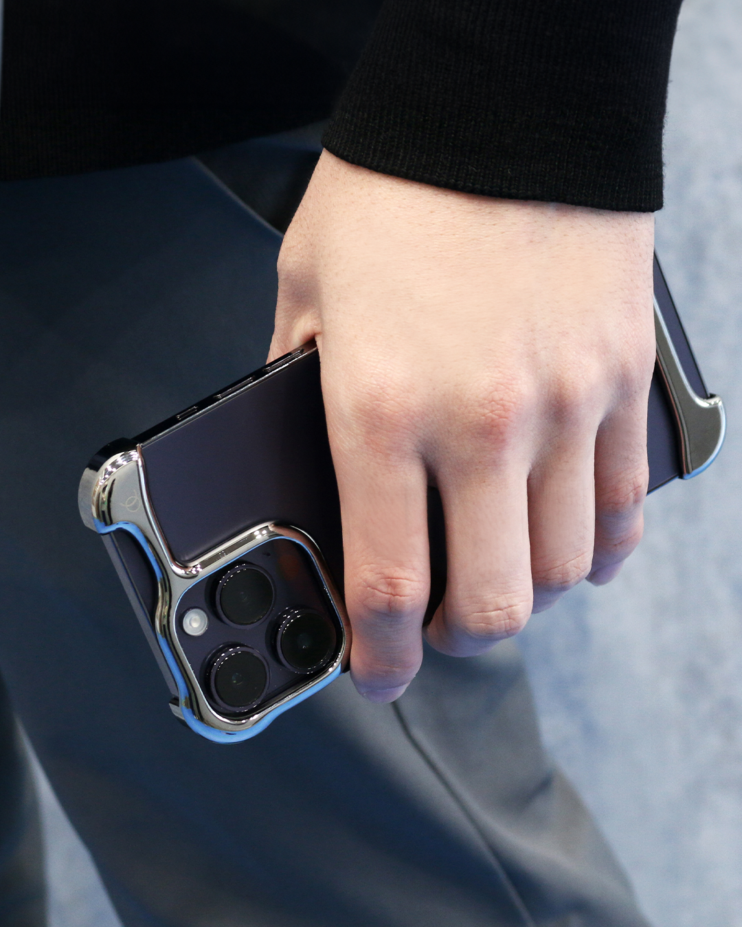 Arc Pulse for iPhone 17 Pro